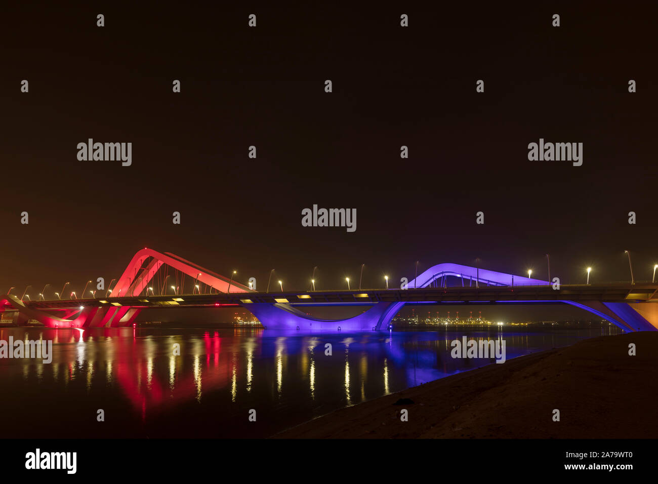 Sheikh Zayed Bridge. Abu Dhabi, UAE; 1997 – 2010 Stock Photo - Alamy