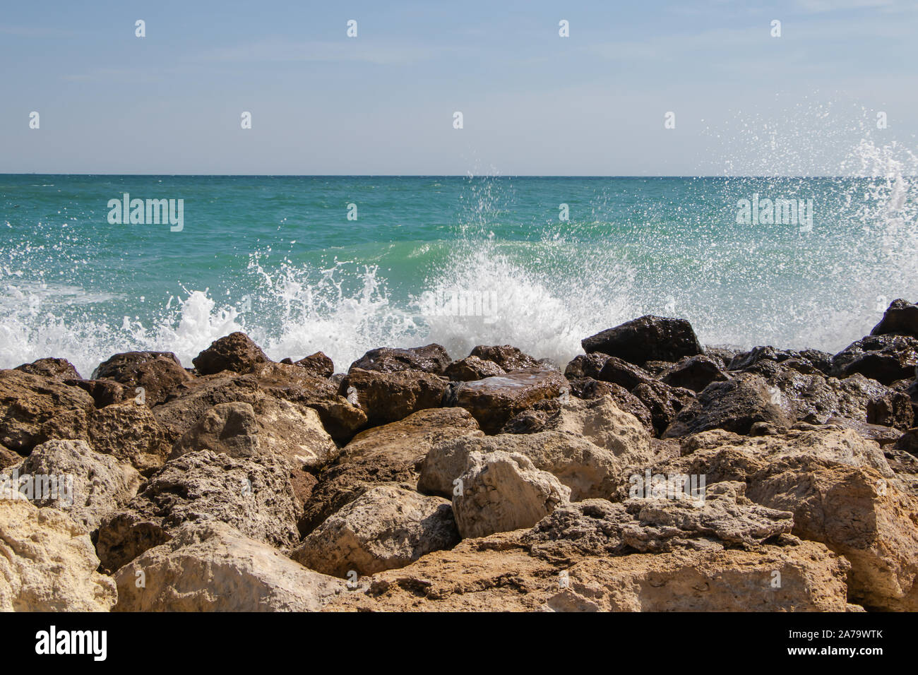 Sea waves crashing at the rocks of the Bulgarian Black Sea beach Stock ...