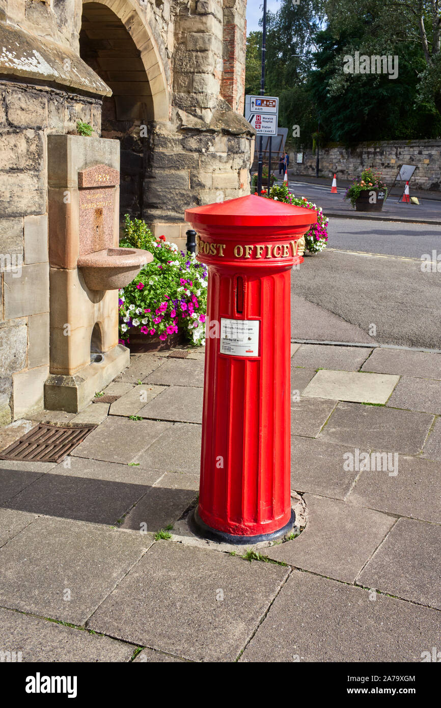 Unique Victorian Column Pillar box Stock Photo - Alamy