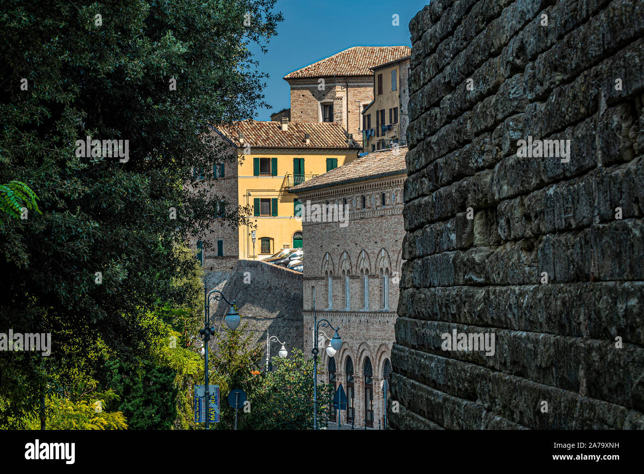 Italia Marche Osimo scorcio con mura romane in Via Fonte Magna | Italy ...