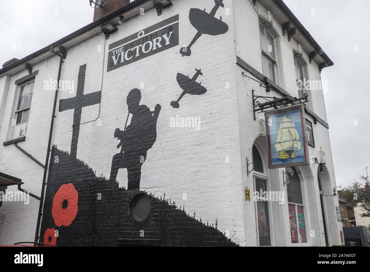 The victory pub hi-res stock photography and images - Alamy