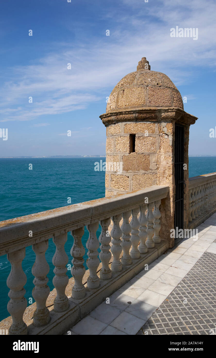 Coastal walls hi-res stock photography and images - Alamy