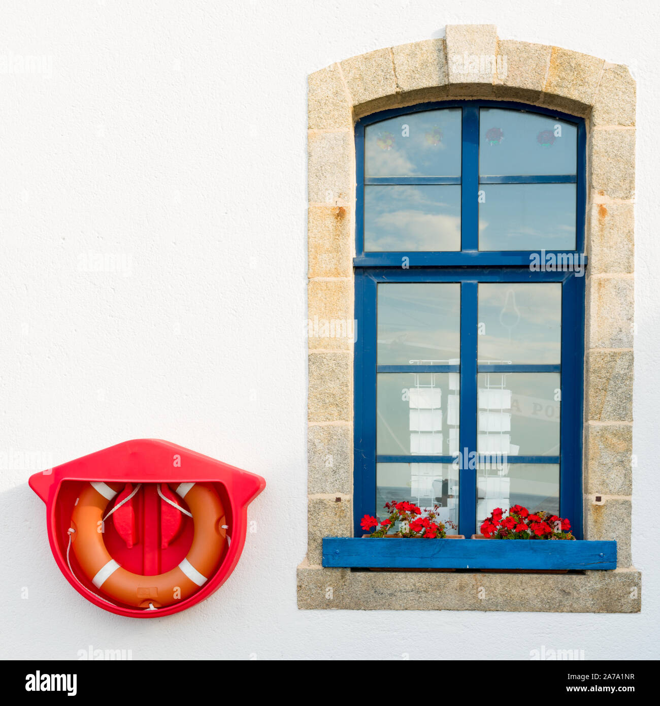 Old lifeguard station hi-res stock photography and images - Alamy