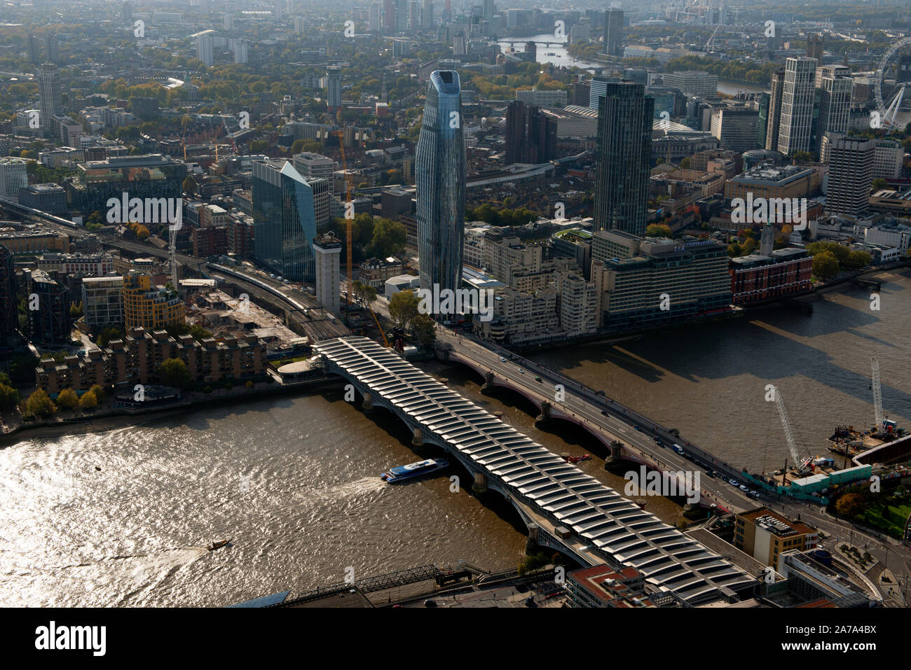 Blackfriars bridge aerial hi-res stock photography and images - Alamy