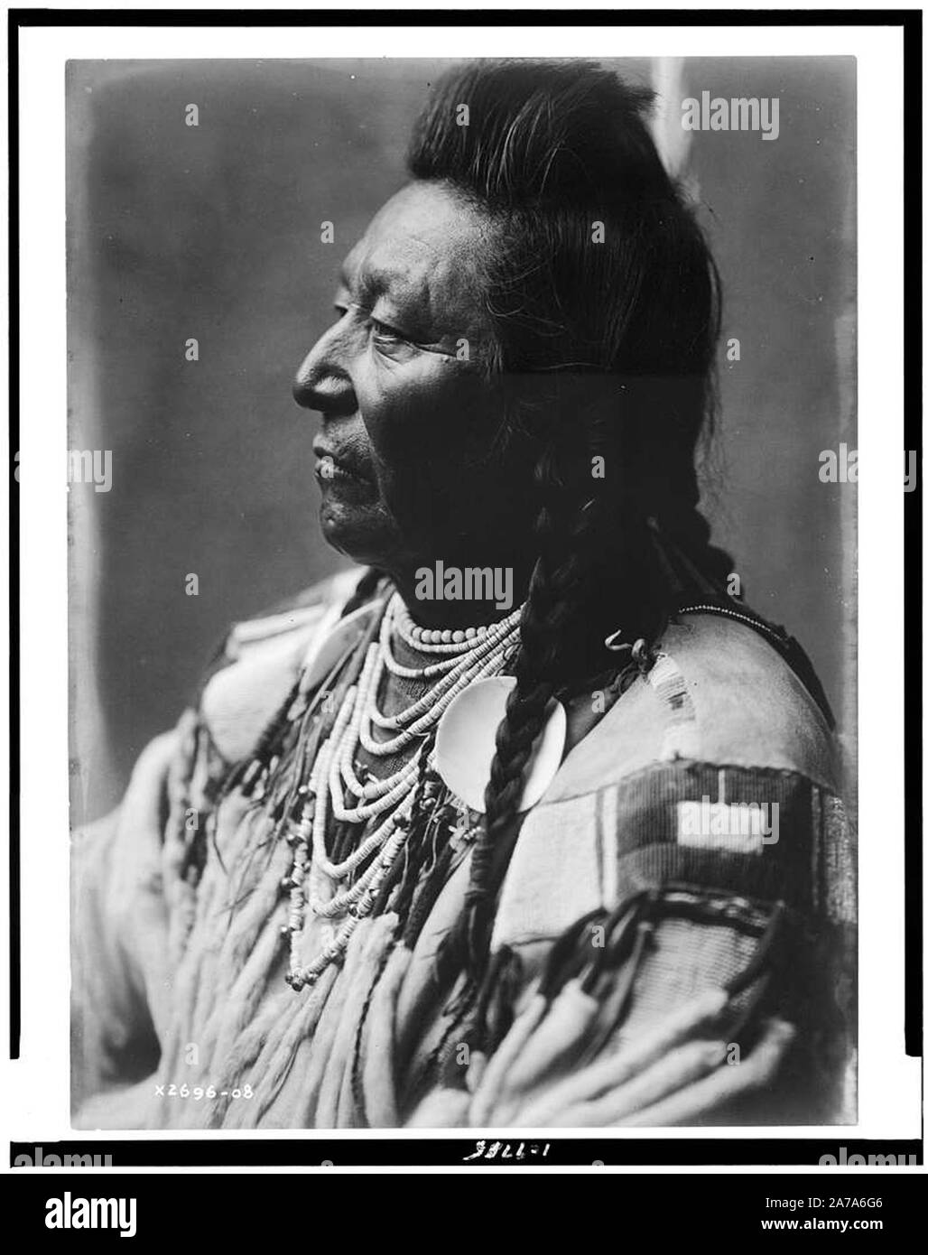 Vintage native american indian portrait photograph Stock Photo - Alamy