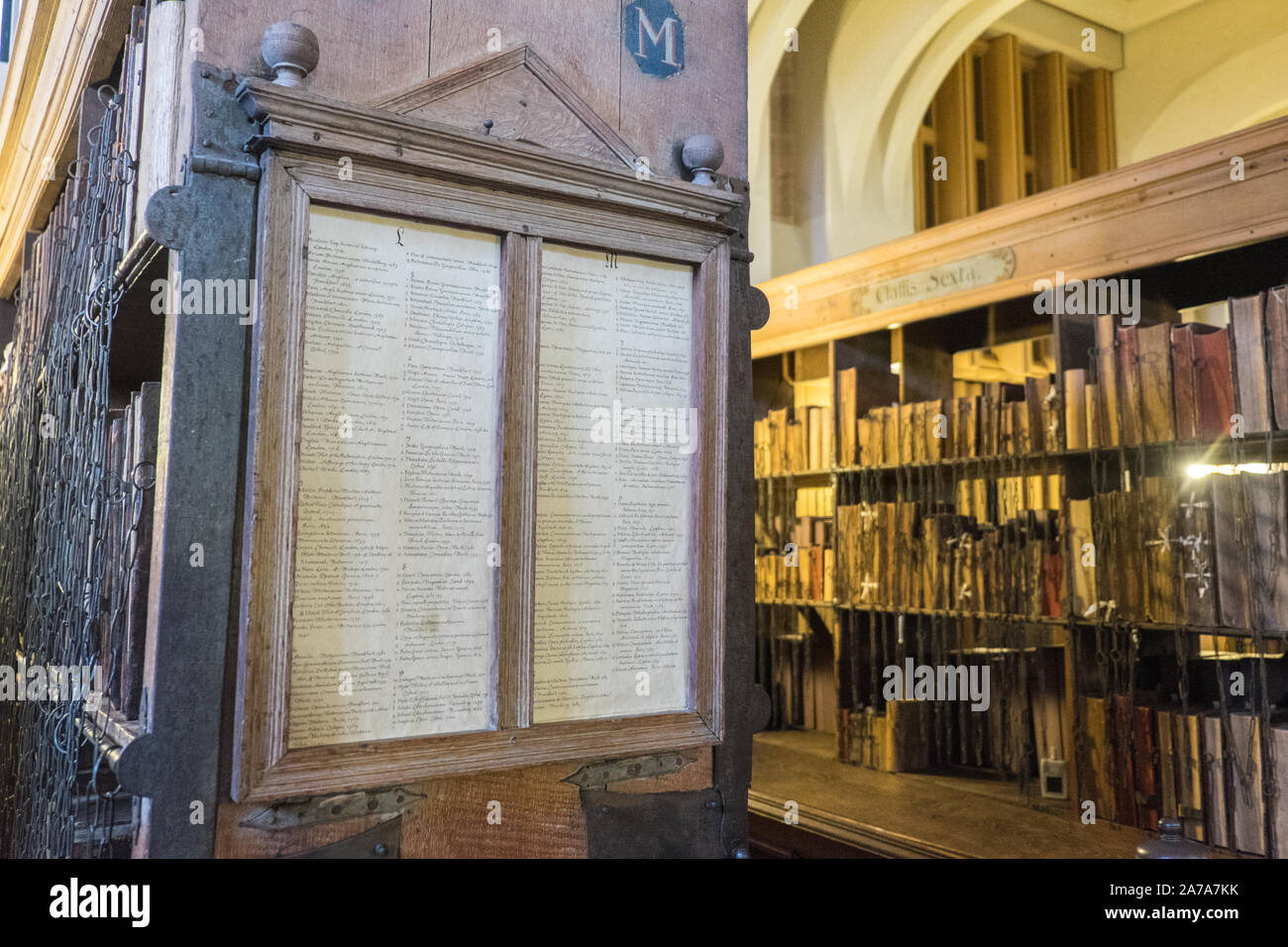 Chained books in library hi-res stock photography and images - Alamy