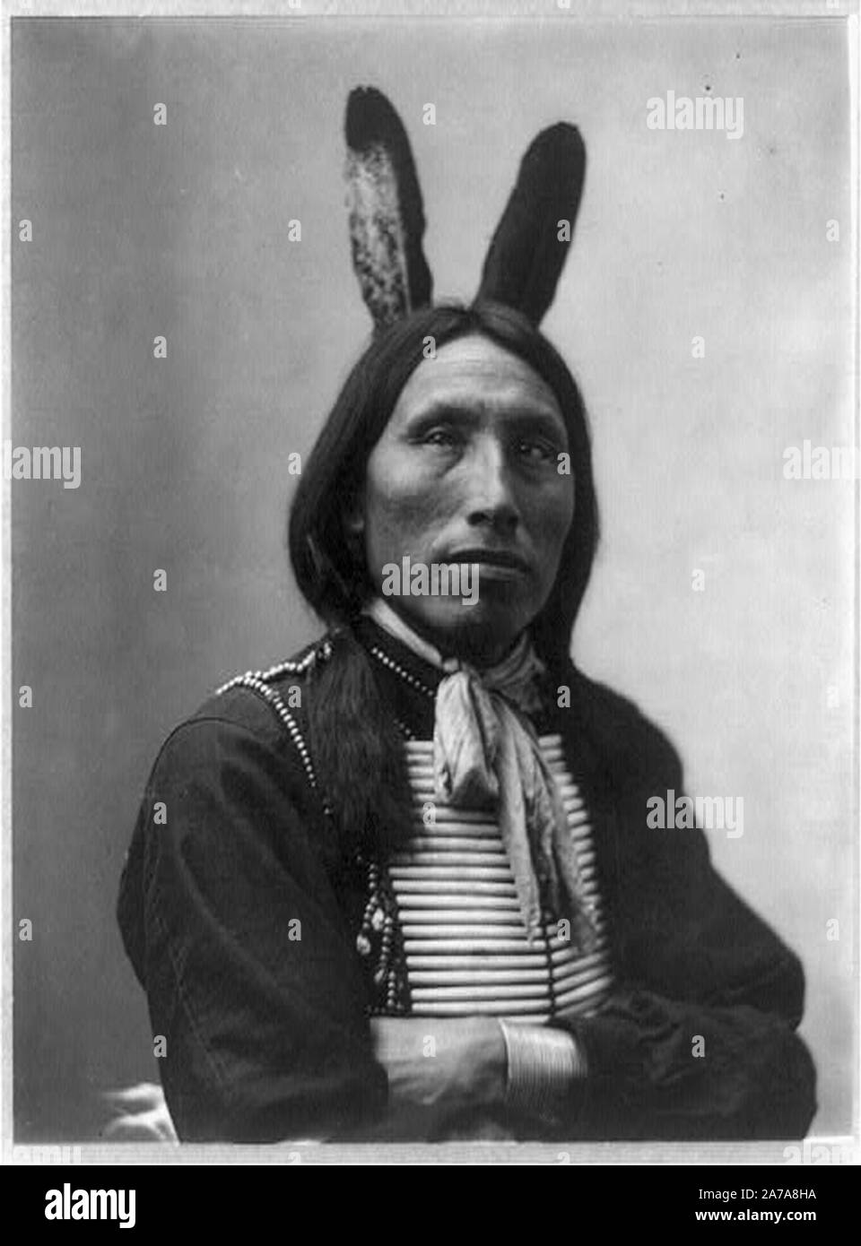 Vintage native american indian portrait photograph Stock Photo - Alamy