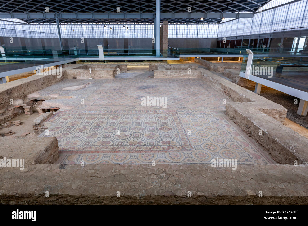 Triclinium Roman High Resolution Stock Photography and Images - Alamy
