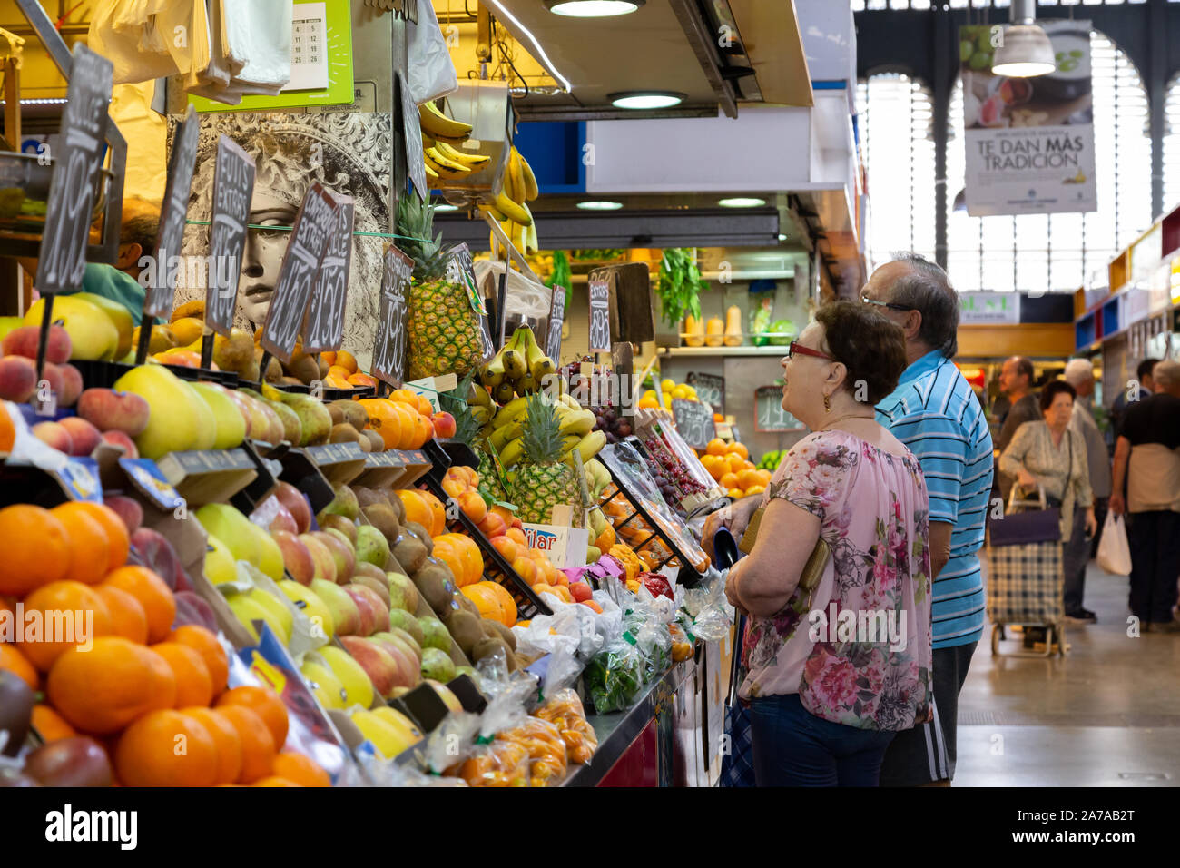 Malaga food market hi-res stock photography and images - Alamy