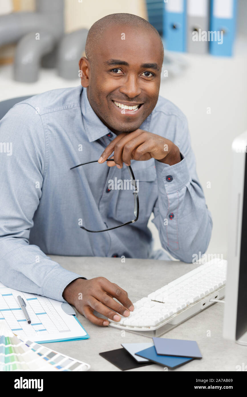 Nerd typing on keyboard hi-res stock photography and images - Alamy