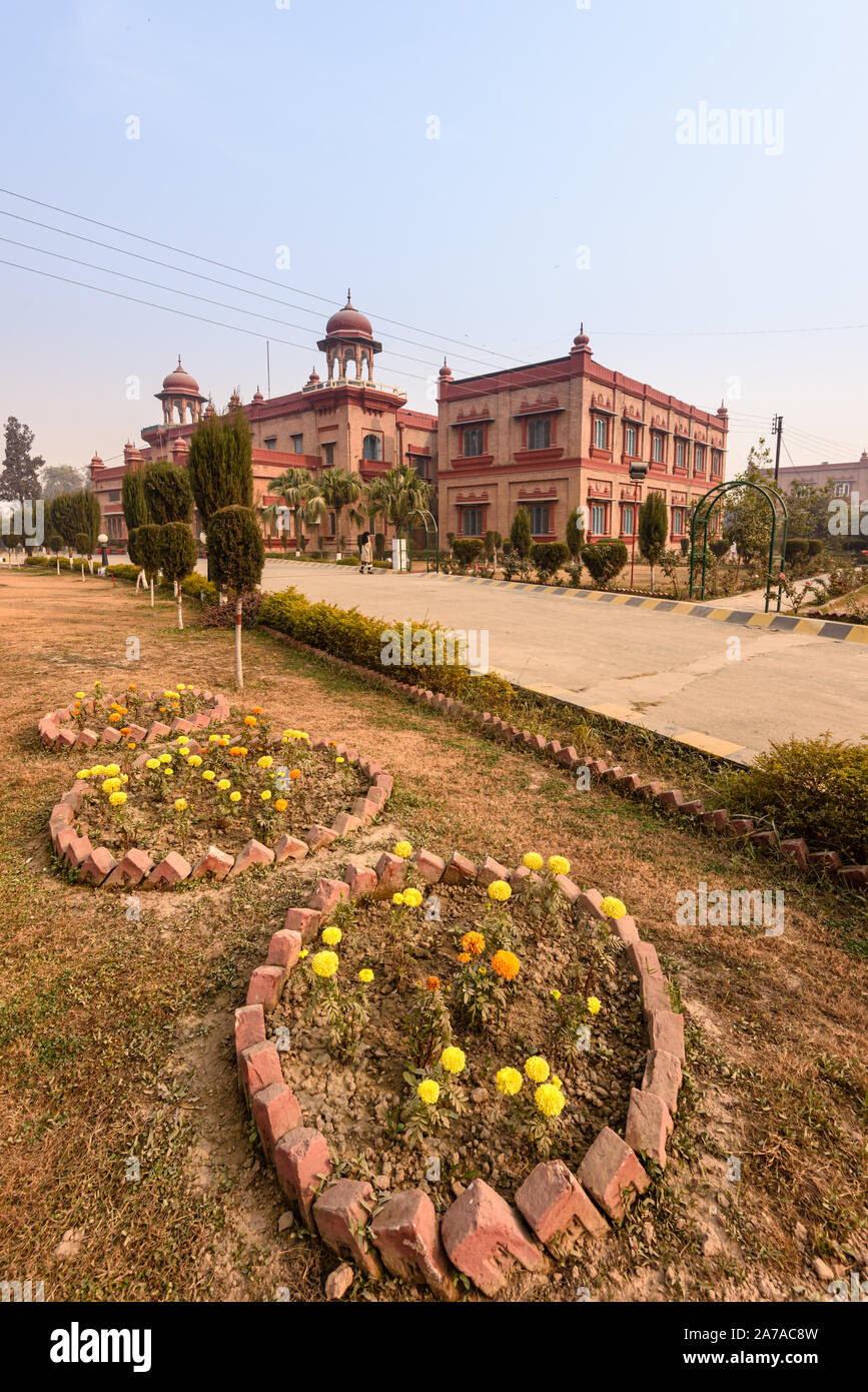 The Peshawar Museum is notable for its collection of Buddhist artwork ...