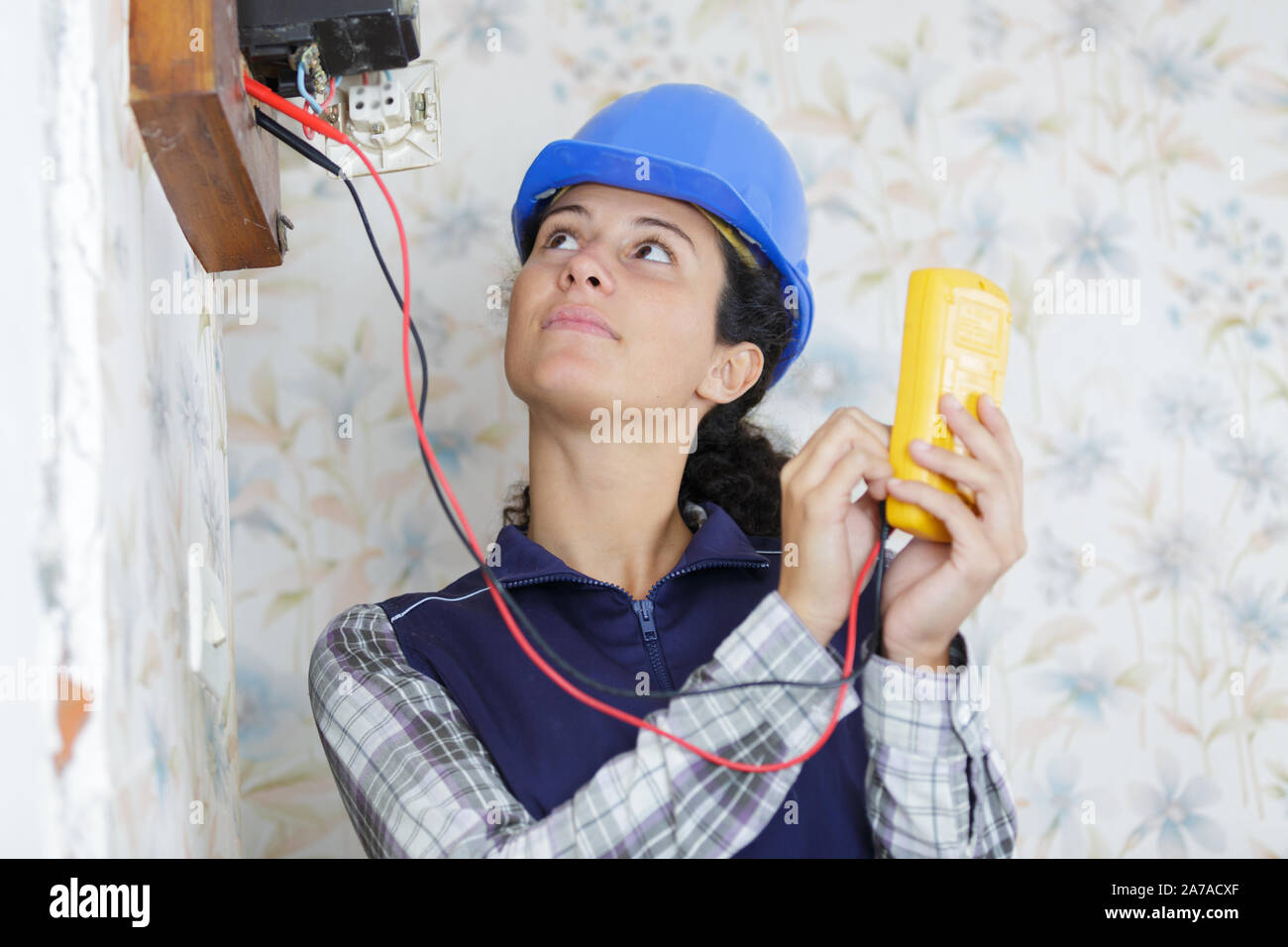 Electrical box network residential hi-res stock photography and images ...