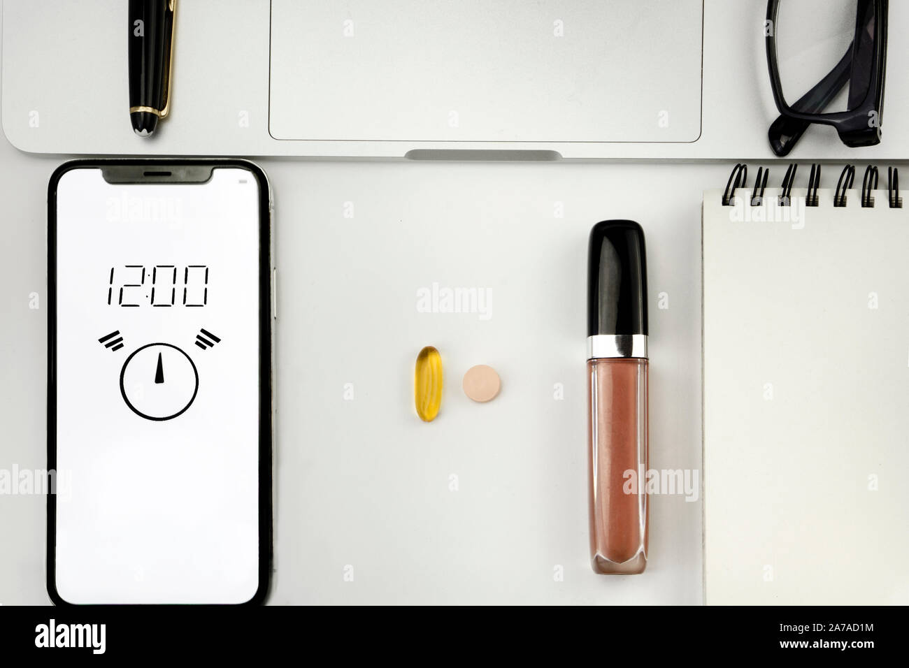 Antibiotic medicine hi-res stock photography and images - Alamy