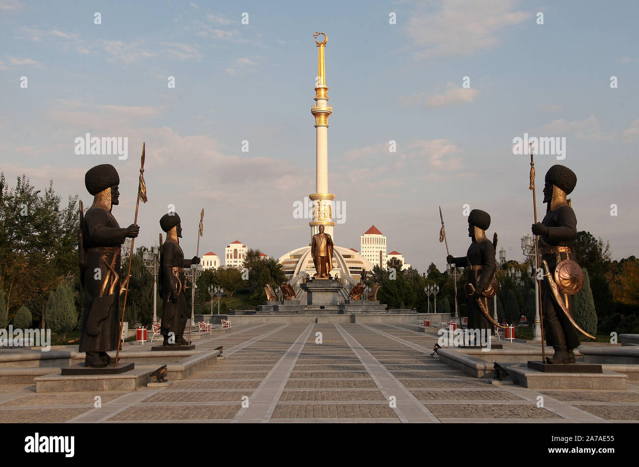 Turkmenistan ashgabat statues ashgabat independence hi-res stock ...