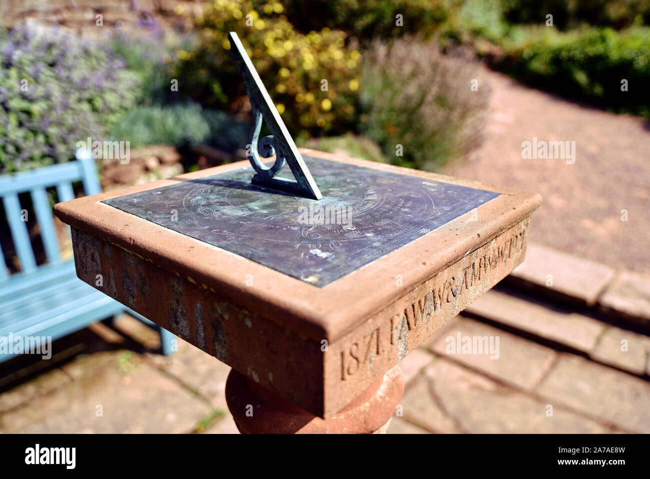 Sun Dial Sundial in country garden Stock Photo - Alamy