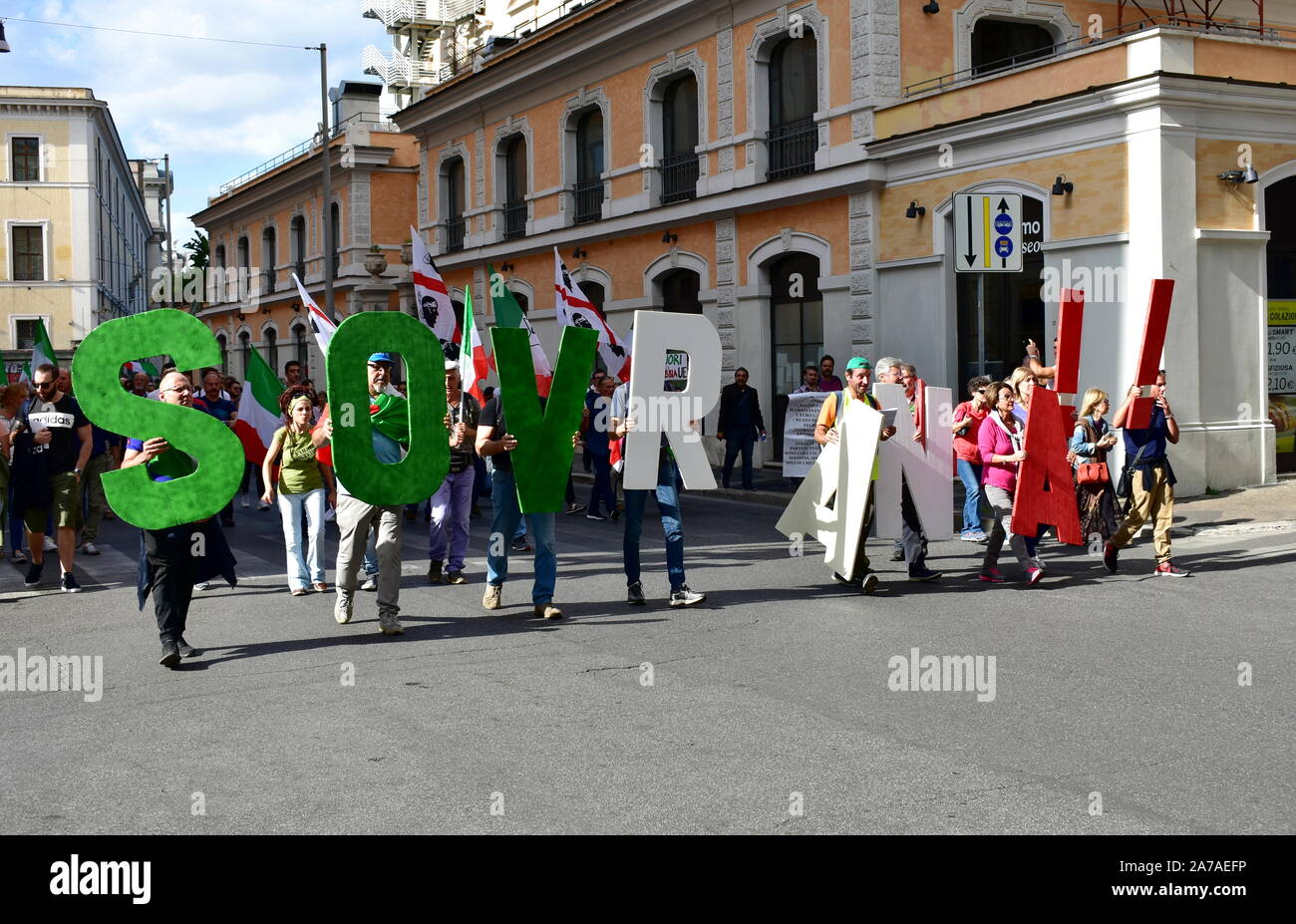 Ital flag hi-res stock photography and images - Alamy