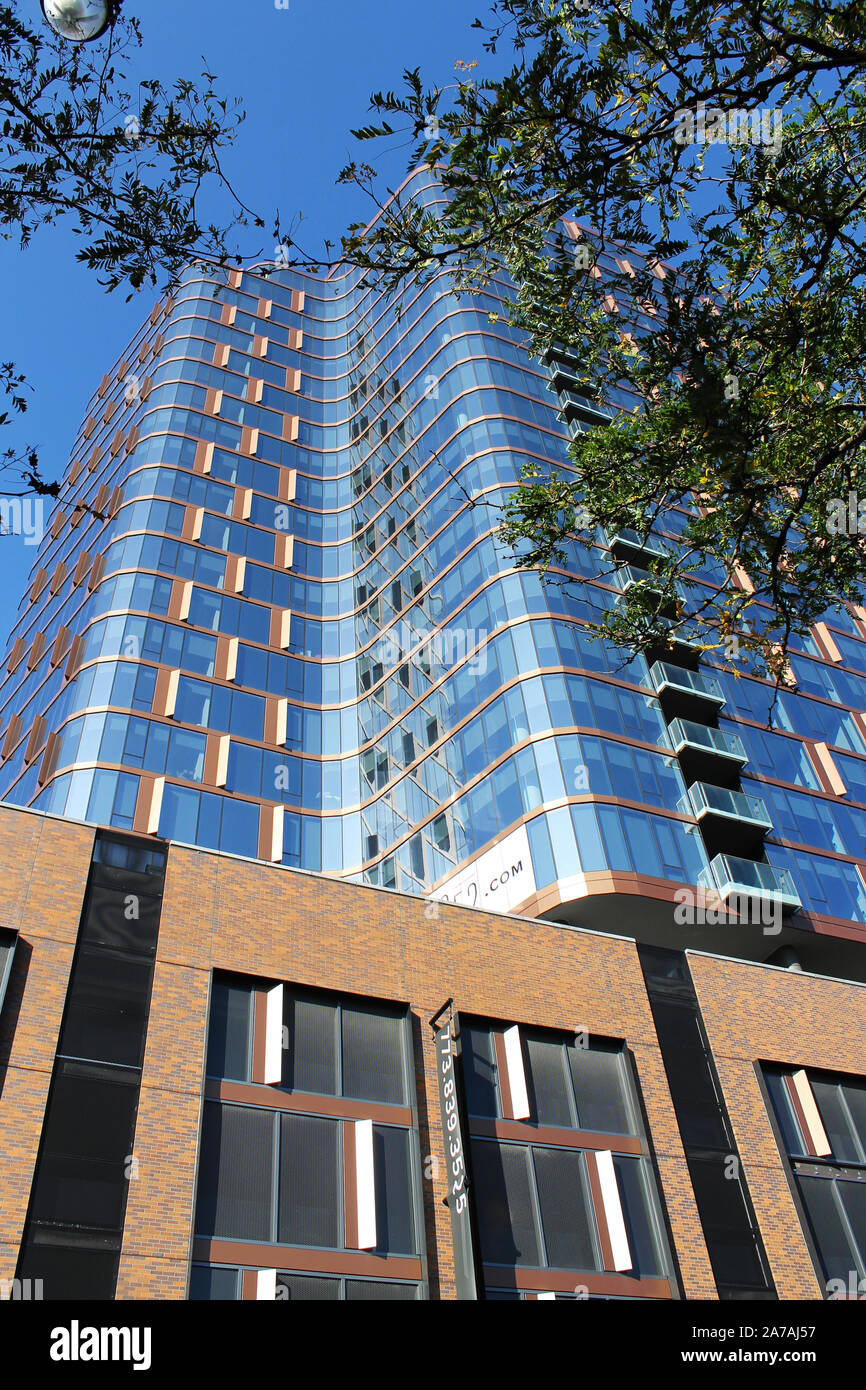 Chicago properties hi-res stock photography and images - Alamy