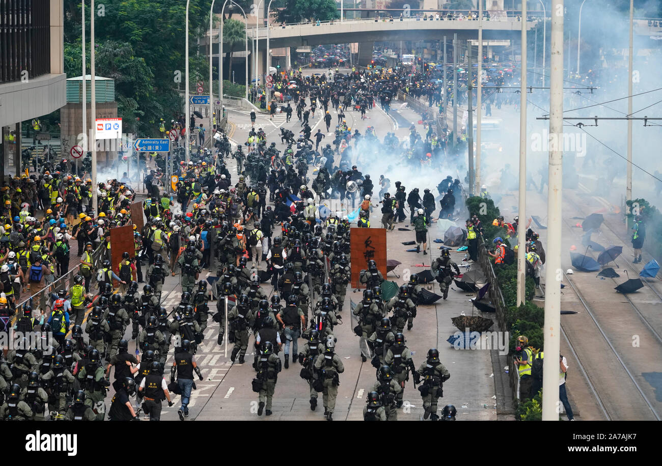 Fire teargas hi-res stock photography and images - Alamy