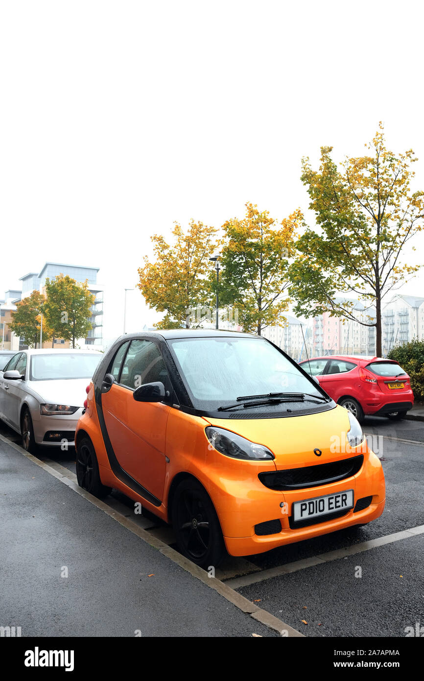 Black smart car hi-res stock photography and images - Alamy