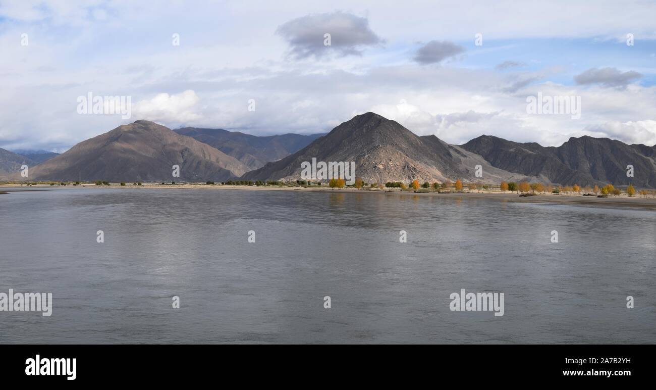 Yamdrok Lake is a freshwater lake in Tibet, it is one of the three largest sacred lakes in Tibet ...