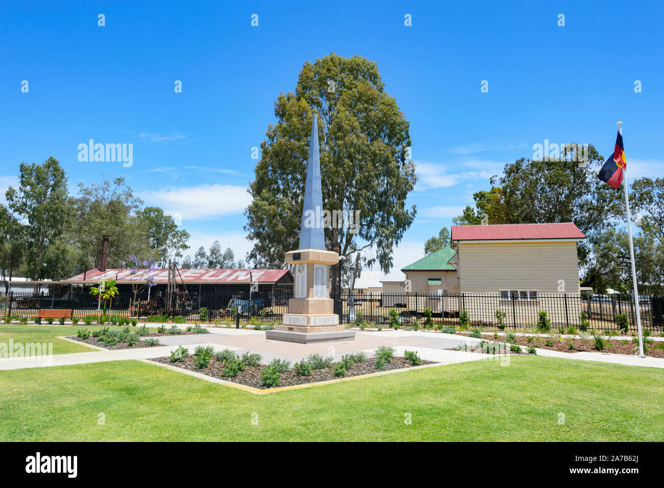 Chinchilla War Memorial and Historical Museum in the Botanic Parkland ...
