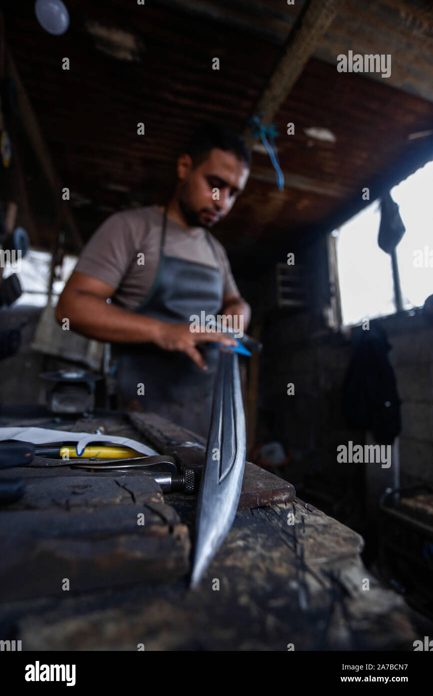 Different dagger hi-res stock photography and images - Alamy