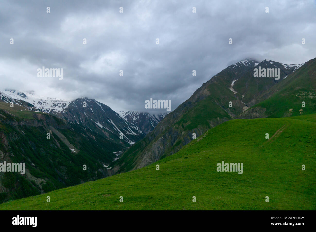 Jvari pass gorge hi-res stock photography and images - Alamy