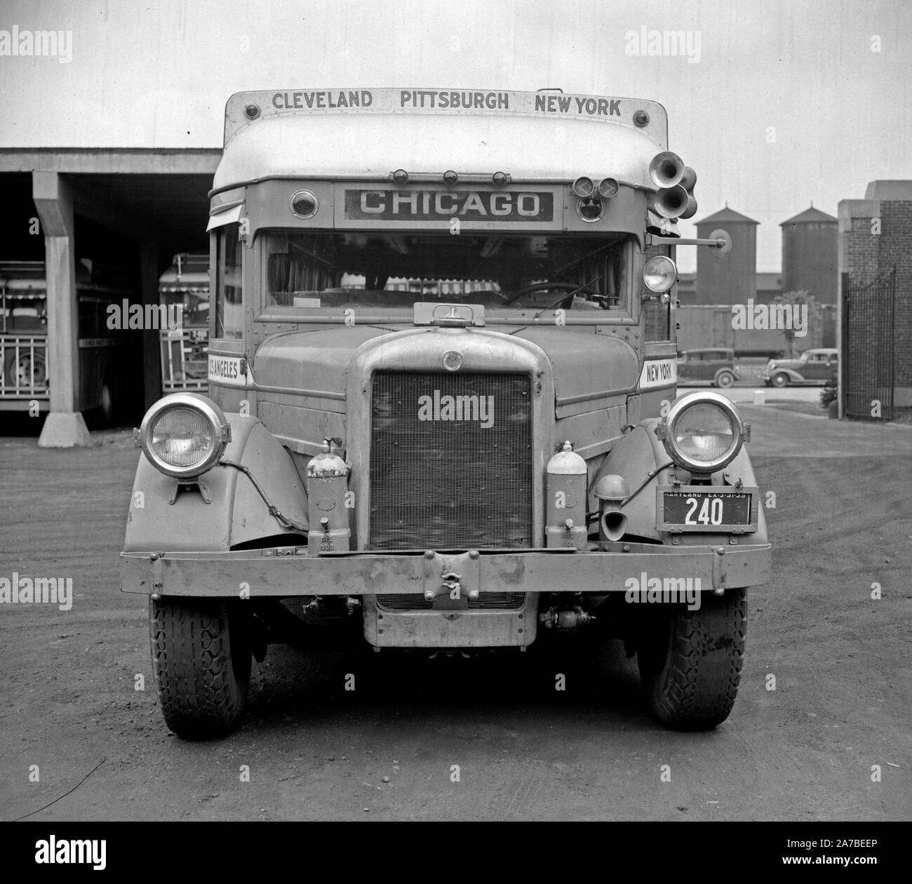1930s greyhound bus hi-res stock photography and images - Alamy