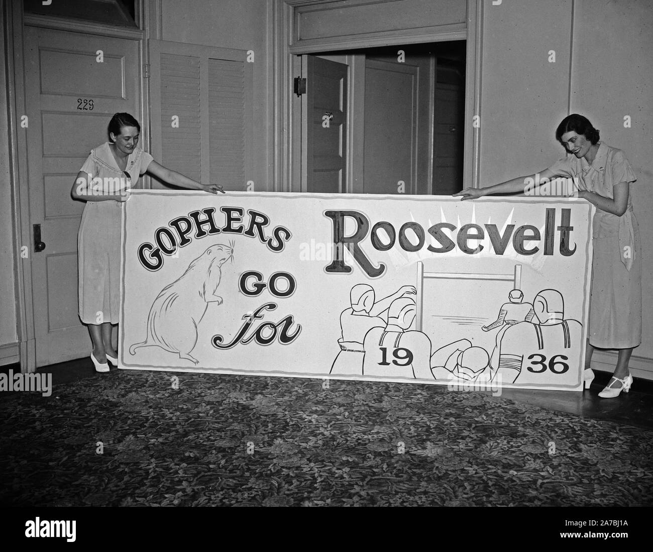 1936 roosevelt sign hi-res stock photography and images - Alamy