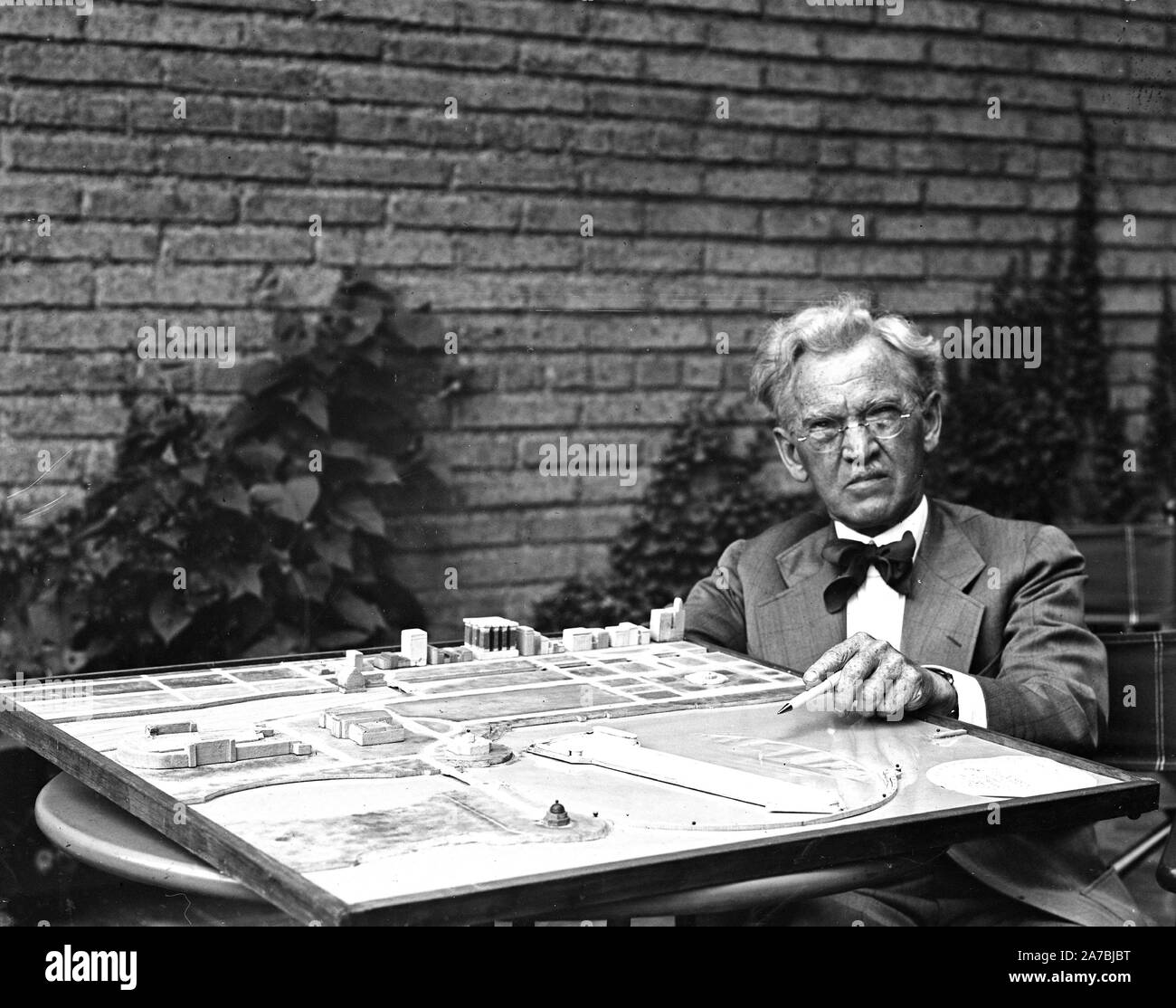Model of city Black and White Stock Photos & Images - Alamy