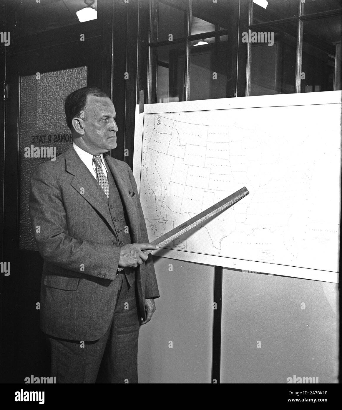 Ruler photos hi-res stock photography and images - Alamy