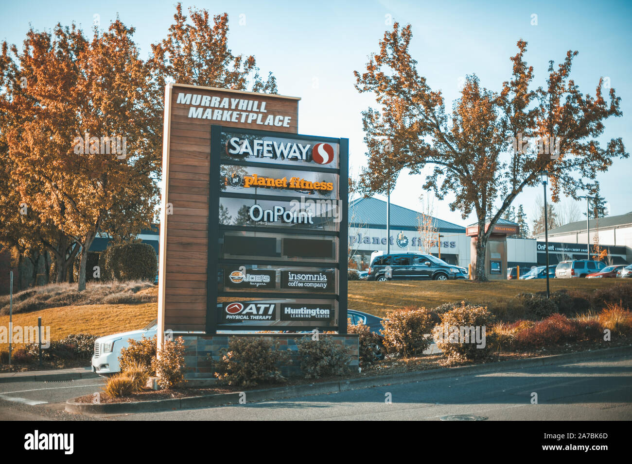 Beaverton, Oregon - Oct 31, 2019 : Sign of Safeway, Inc. is an American ...