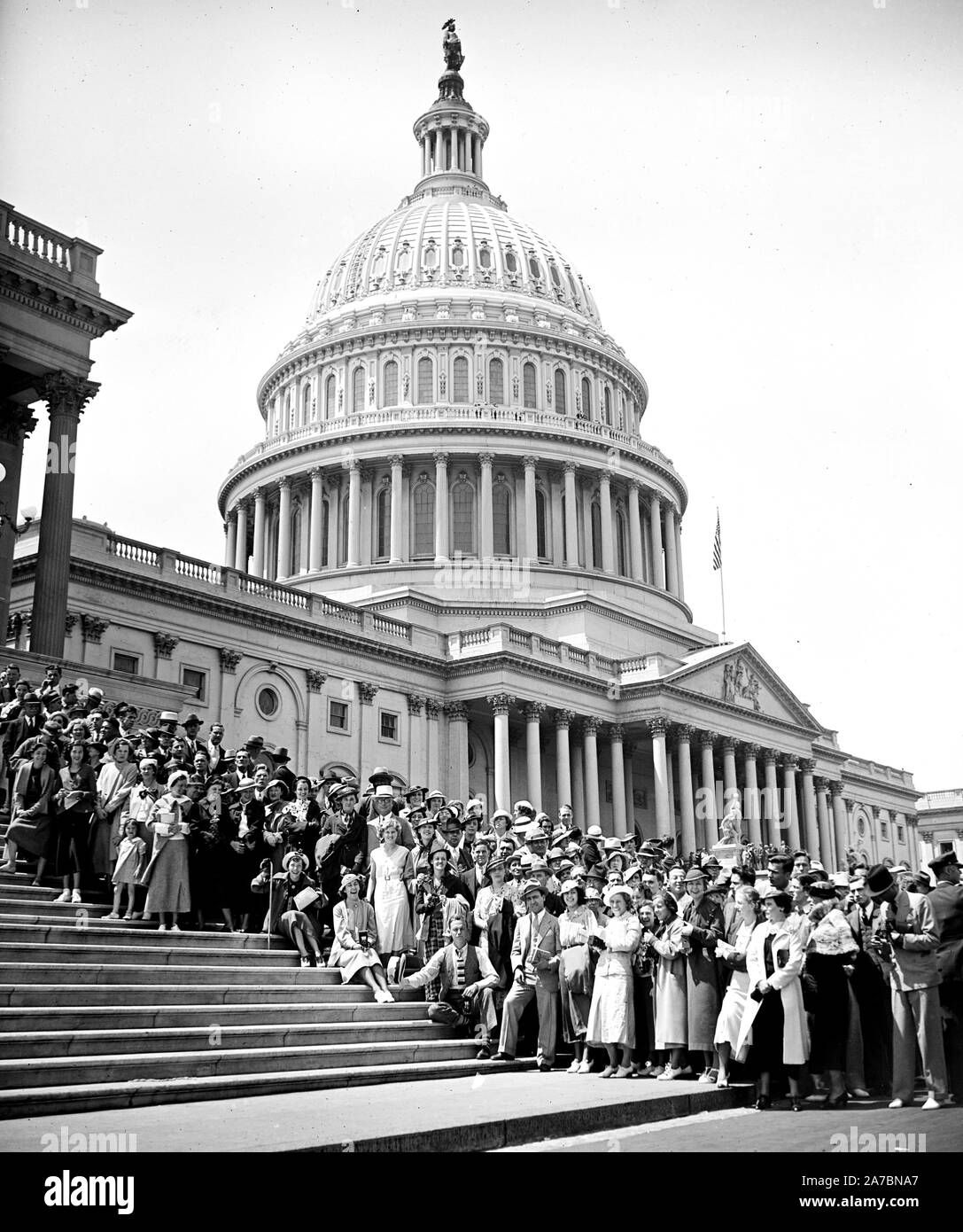 1930s people outside hi-res stock photography and images - Alamy