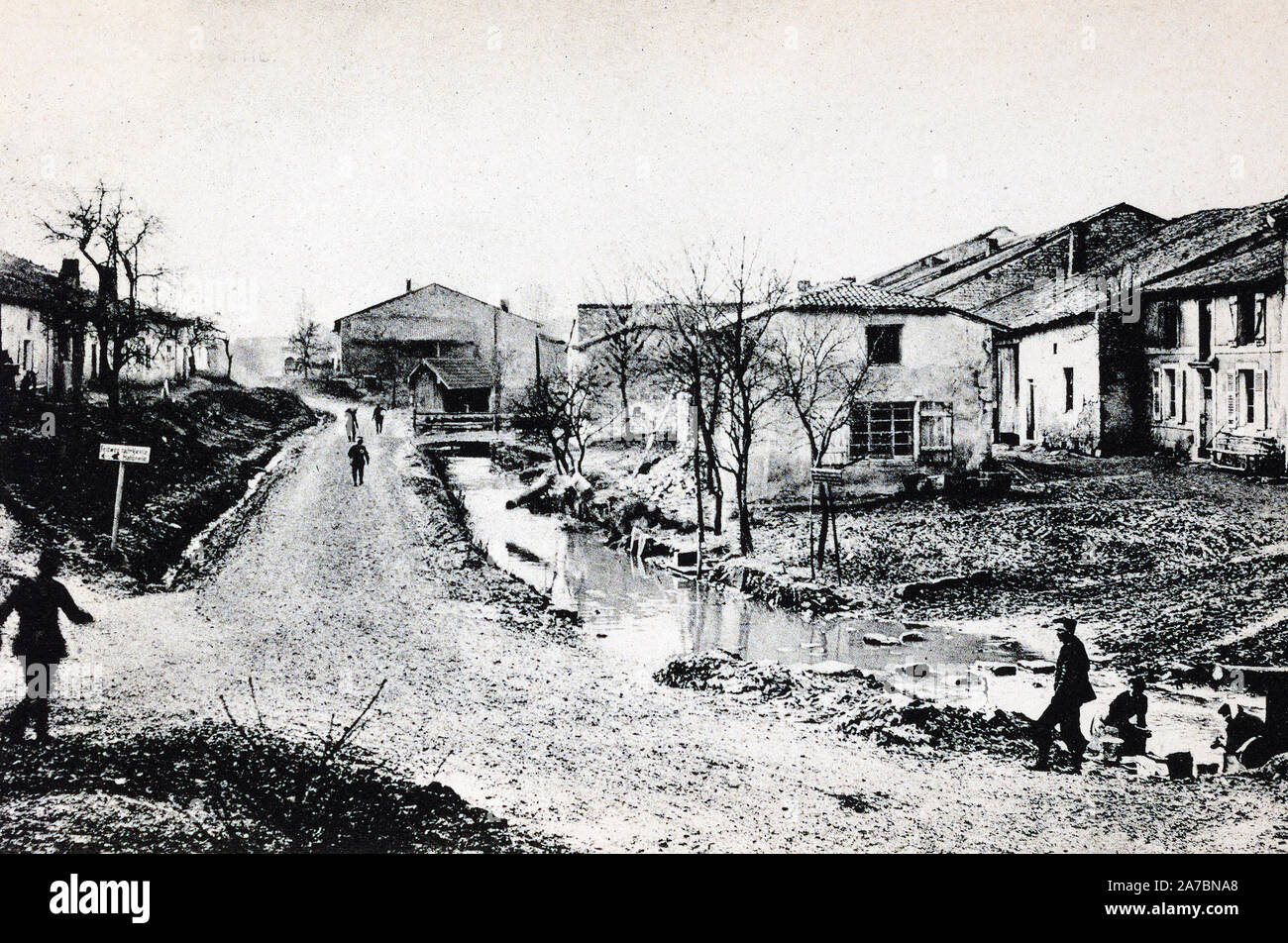 Village street in woel france hi-res stock photography and images - Alamy