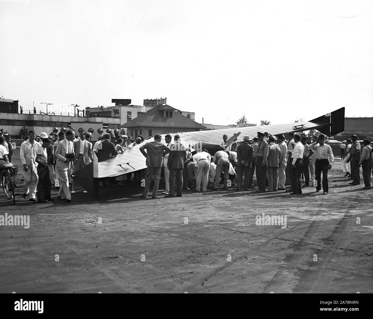 Arrowplane hi-res stock photography and images - Alamy