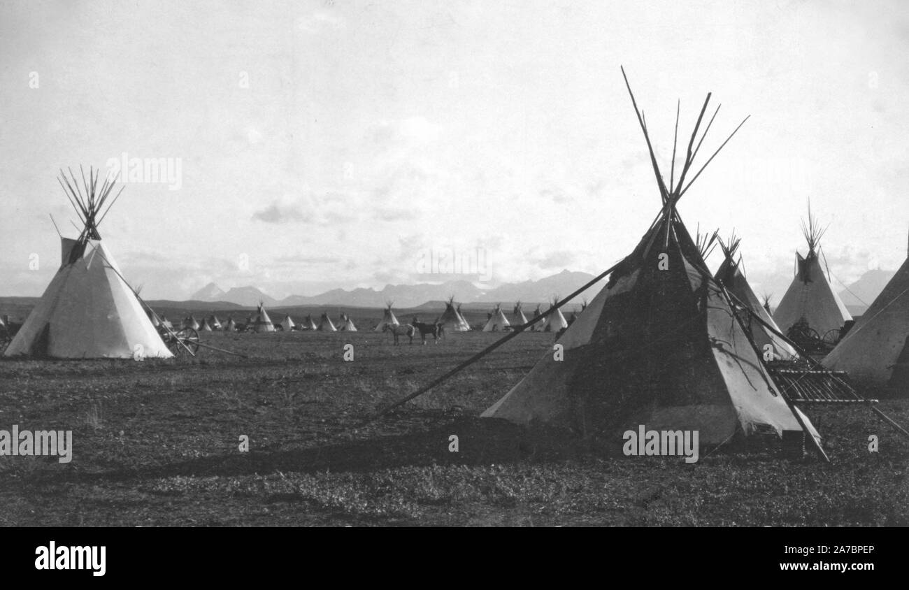 Piegan indian encampment hi-res stock photography and images - Alamy