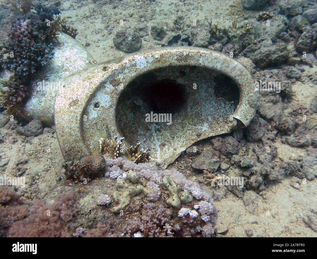Yolanda shipwreck hi-res stock photography and images - Alamy