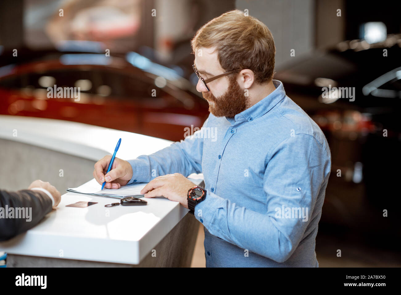 Car agreement hi-res stock photography and images - Alamy