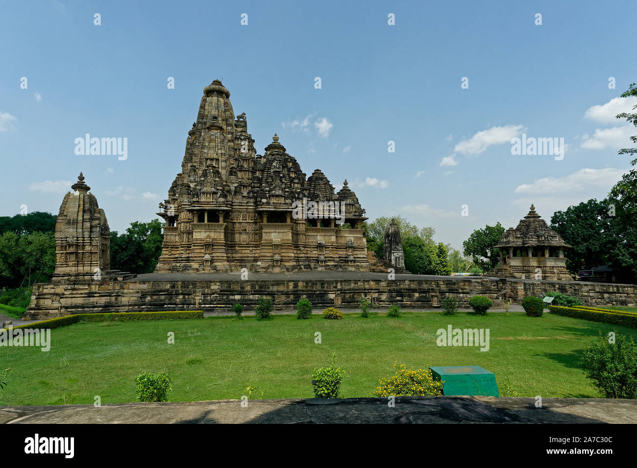 Vishvanatha temple hi-res stock photography and images - Alamy