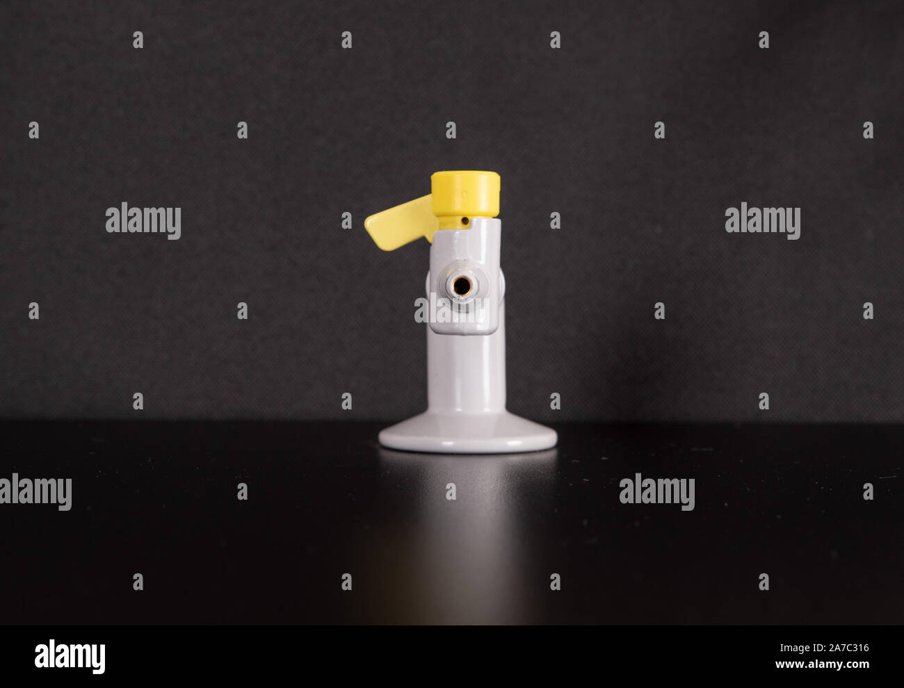 Secondary school laboratory hi-res stock photography and images - Alamy