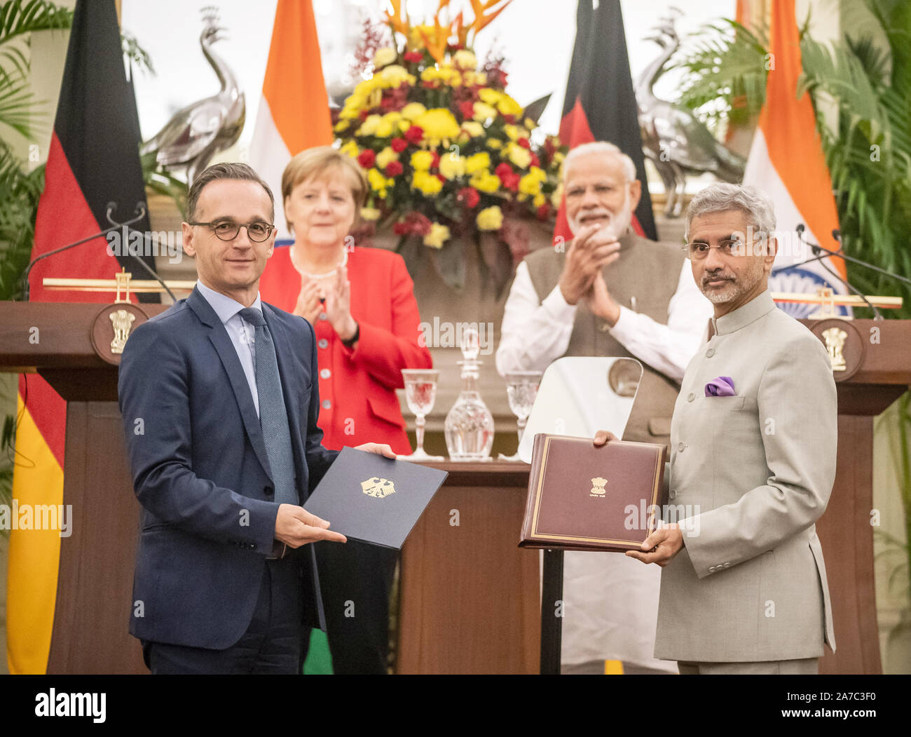 Neu Delhi, India. 01st Nov, 2019. German Chancellor Angela Merkel (CDU ...