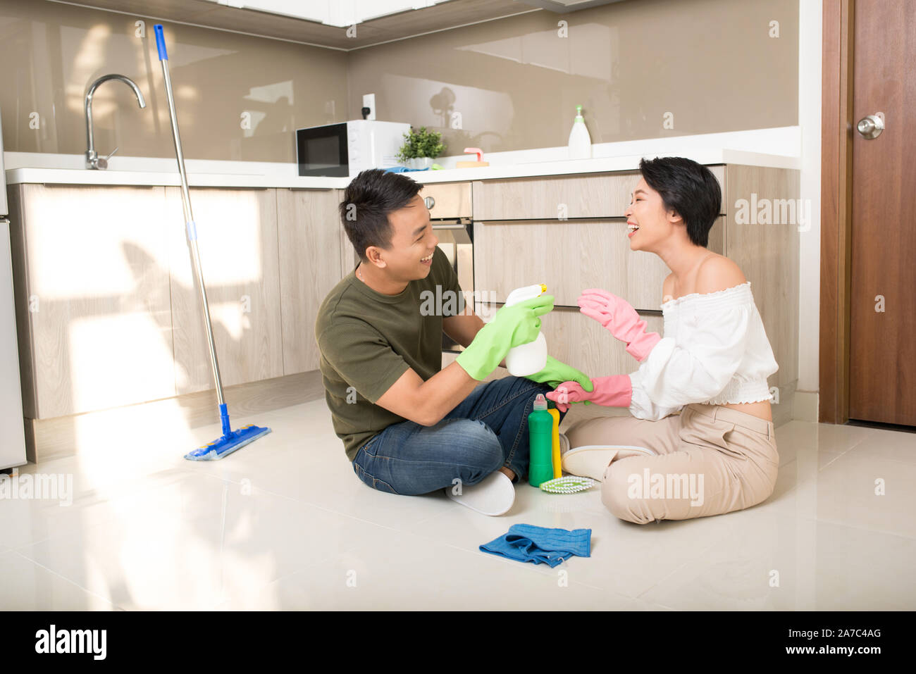 Japanese woman doing housework hi-res stock photography and images - Alamy