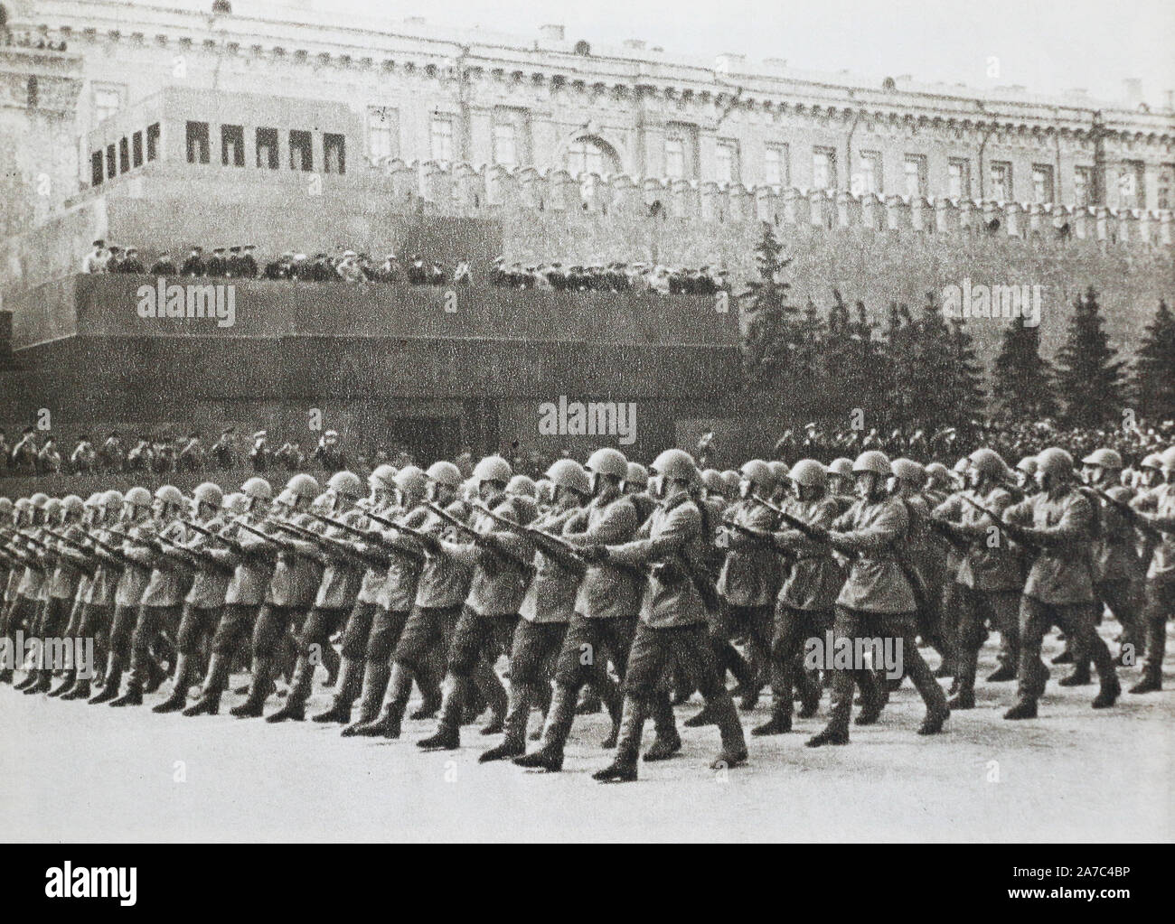 Parts of the Moscow garrison pass in front of the stands on Red Square ...