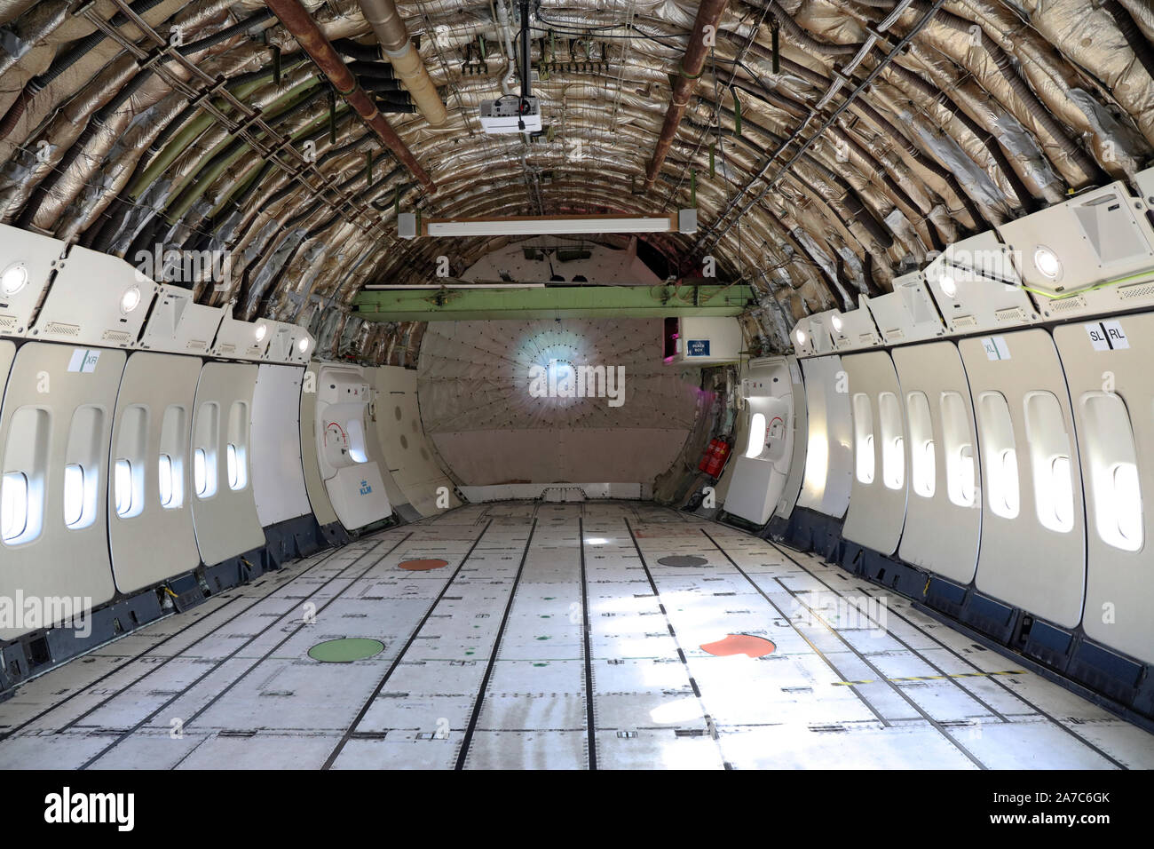 Boeing 747 interior hi-res stock photography and images - Alamy