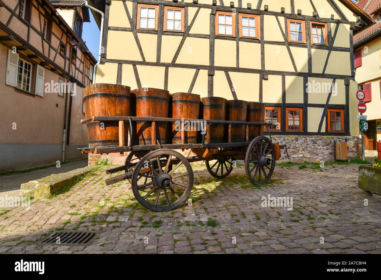 Half timbered stone built hi-res stock photography and images - Alamy