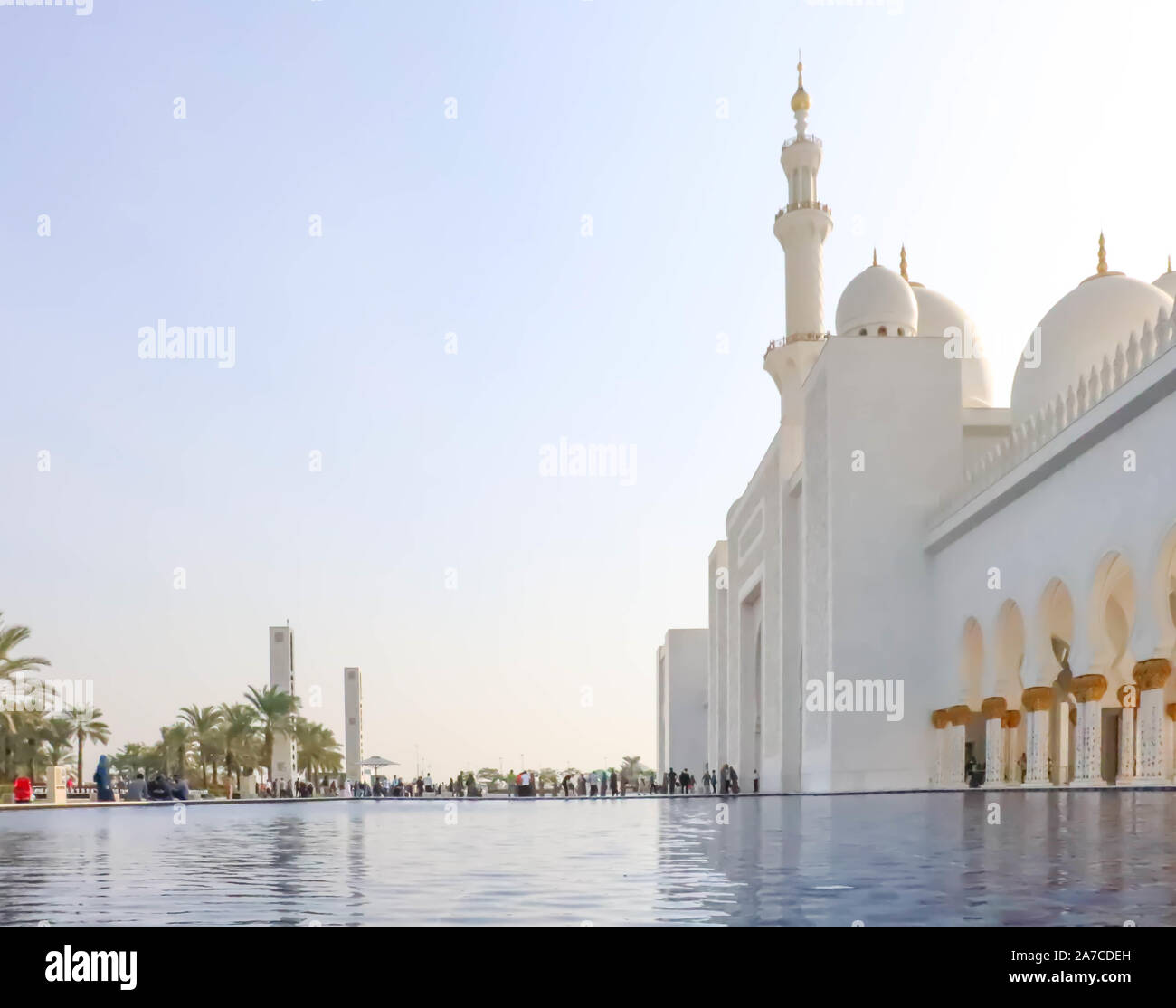 Abu Dhabi, UAE December 27/2018 Sheikh zayed mosque. United arab ...