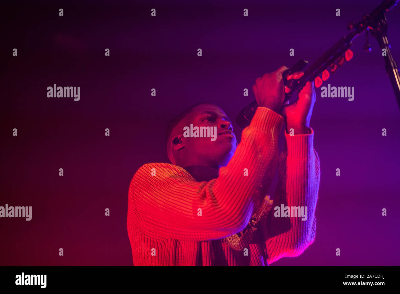 Daniel caesar singer hi-res stock photography and images - Alamy