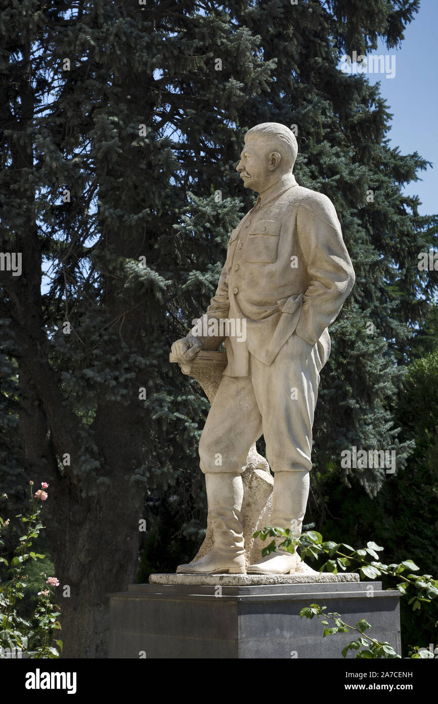 Georgia/Gori: Stalin`s statue Stock Photo - Alamy