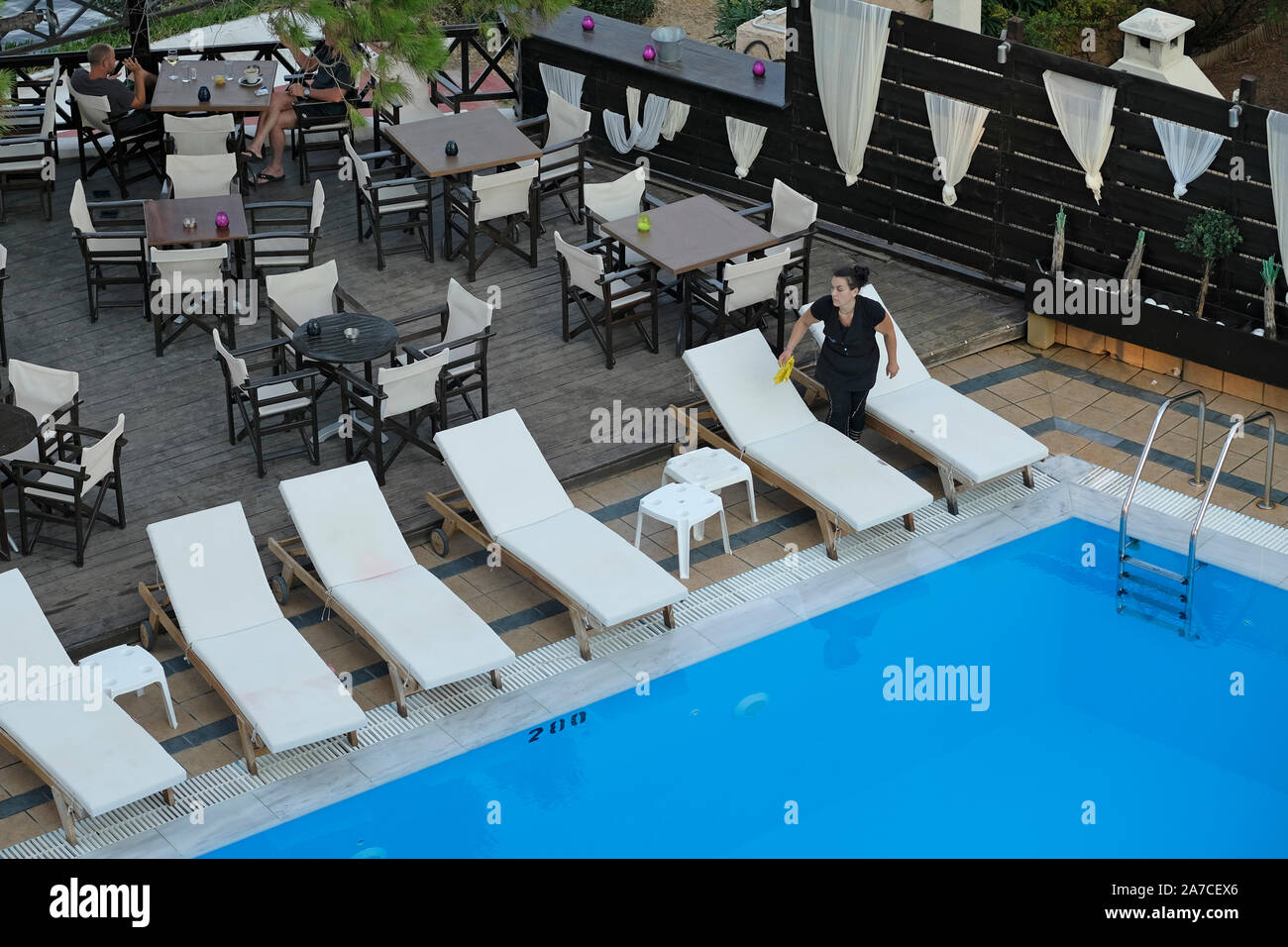 Pool cleaner hi-res stock photography and images - Alamy