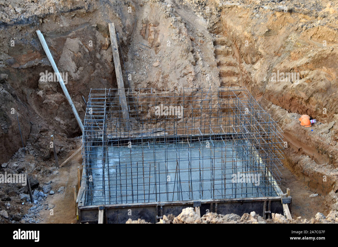 Formwork solutions for reinforced concrete construction in the during ...